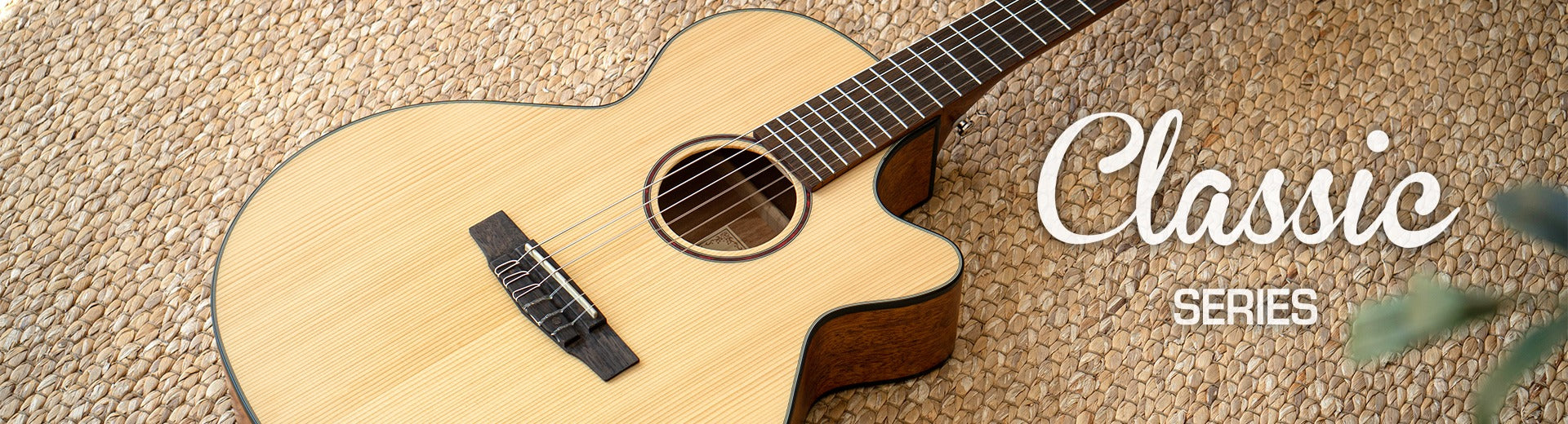 Cort Classic Series – Mai Nguyên Music